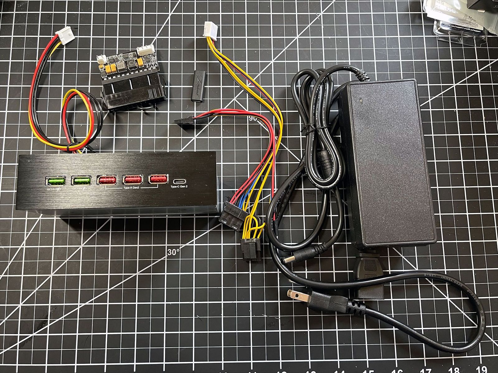 Desk Upgrade: Under Desk USB 3.1 Gen 2 Hub | Evan Li